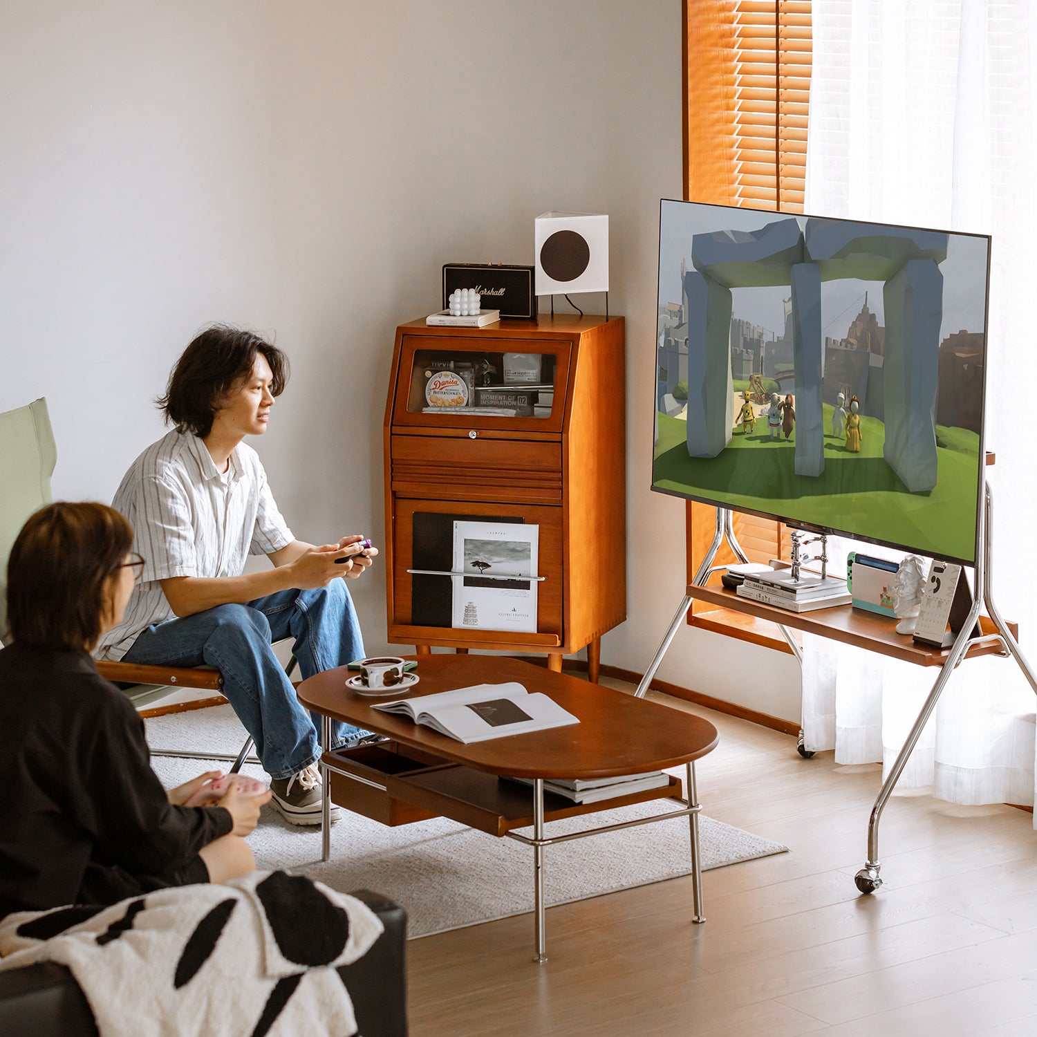 Vintage Boxwood TV Hanger CHARLES – LOFT HOME