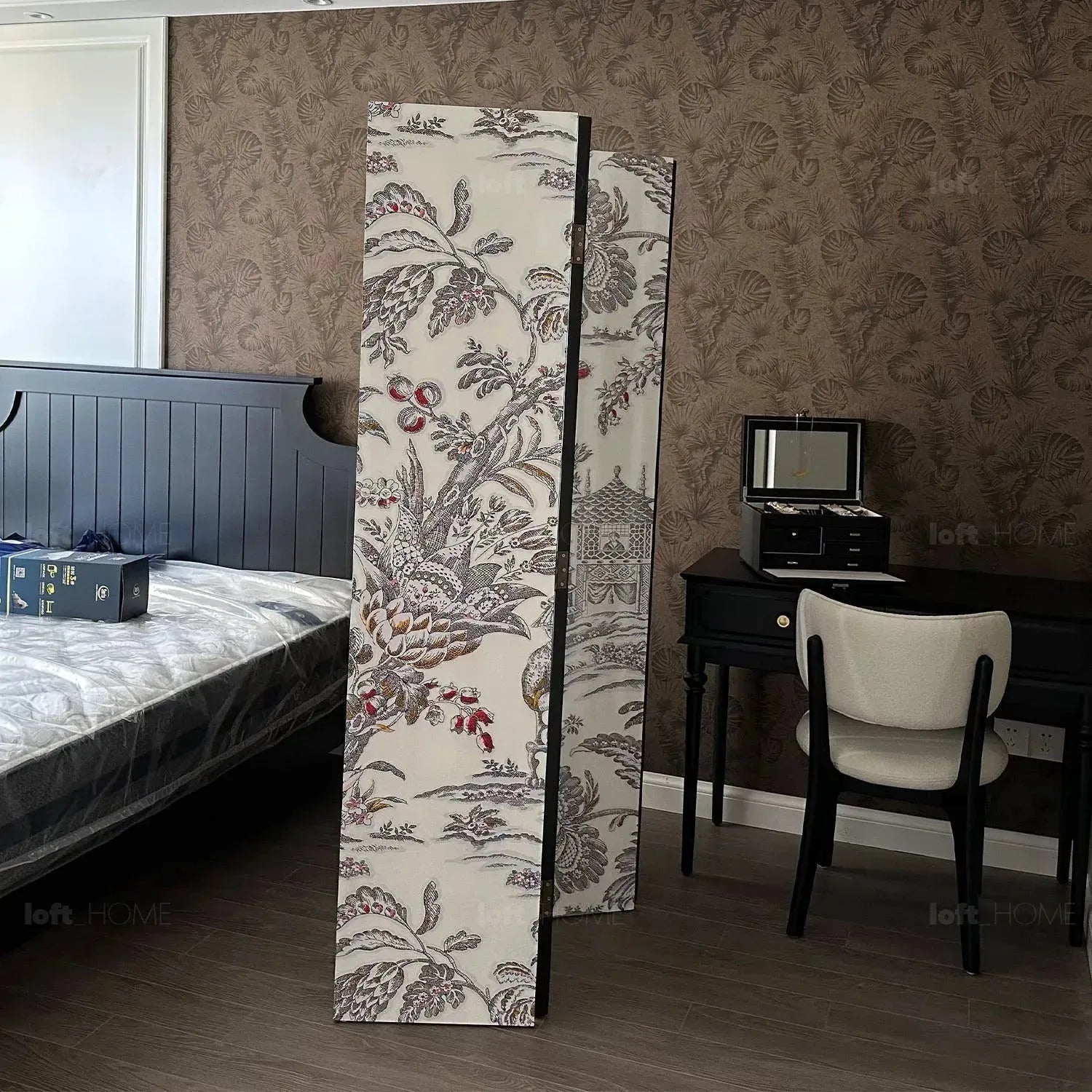 Eclectic Wood Divider LOTUS – LOFT HOME