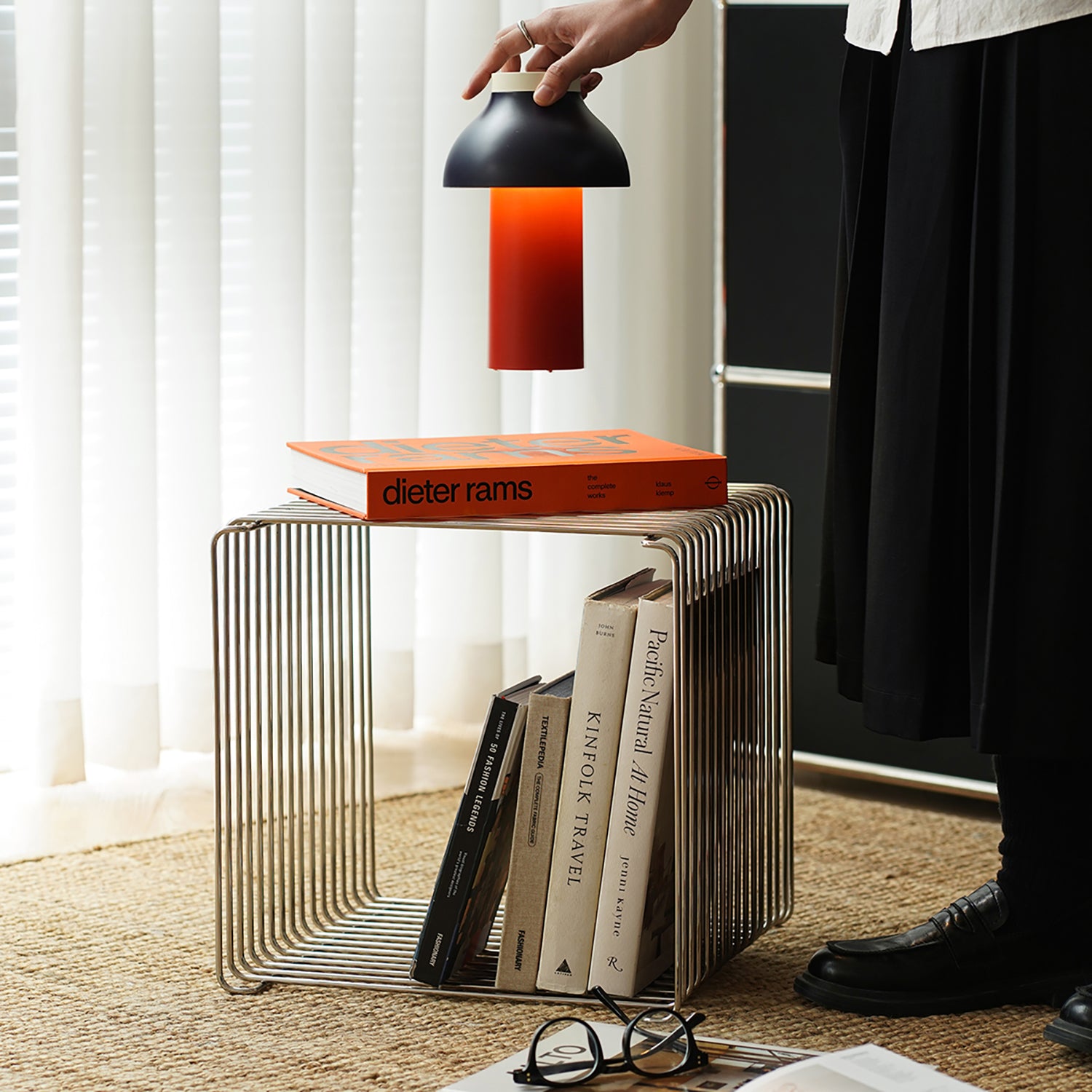 Minimalist Steel Side Table PANTON WIRE – LOFT HOME